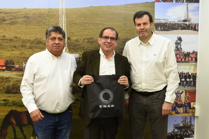 Alejandro Avendaño deja ENAP tras 46 años de labor | ELPINGUINO.COM