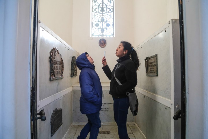 Día del Patrimonio: más de 200 personas visitaron y conocieron el Mausoleo Sara Braun ...