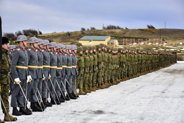 Más de mil efectivos militares jurarán a la bandera en Magallanes ...