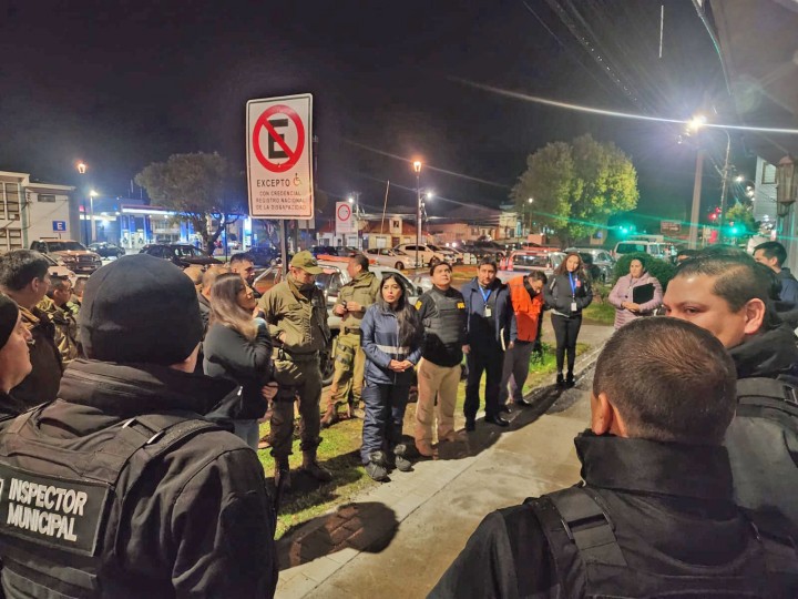 Seremi de Seguridad Pública coordina operativo nocturno en Punta Arenas | ELPINGUINO.COM