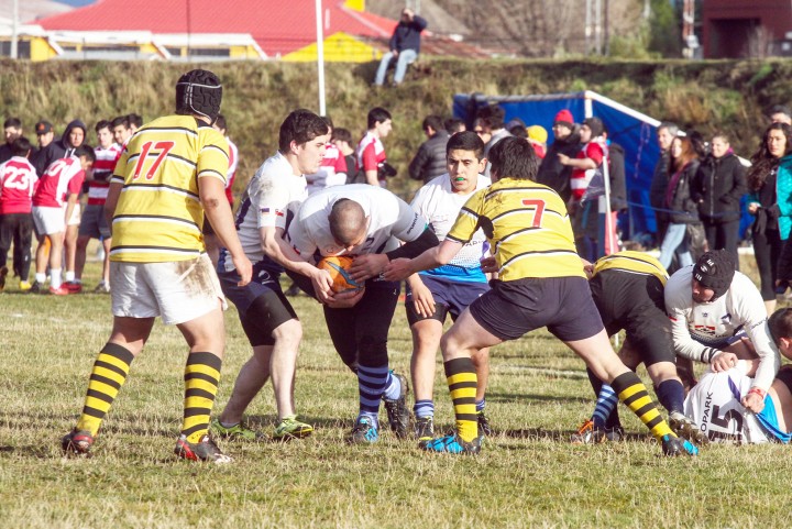 Más de 70 jugadores se dieron cita para encuentro local de rugby ...