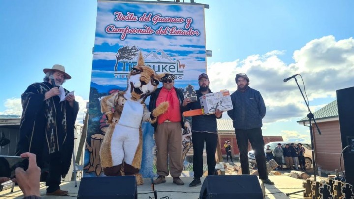 Alcalde de Timaukel: | ELPINGUINO.COM