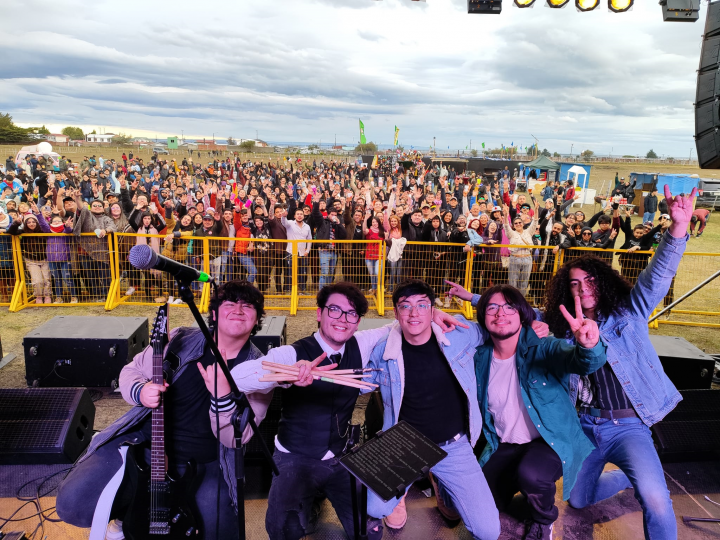 Grupo Natalino “Inestables” primera banda magallánica en la Fiesta del ...