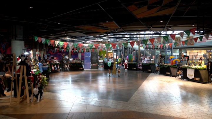 Inauguran Feria Navideña 2025 en Mall Espacio Urbano Pionero ...